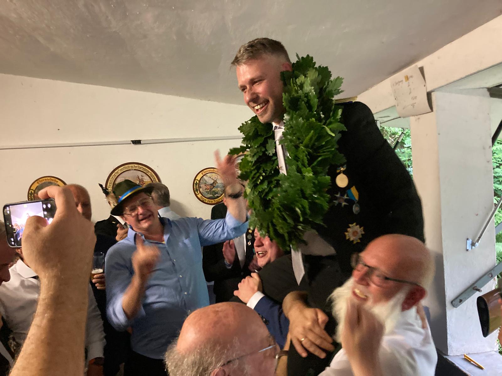 Patrick Hansmann wird neuer König der PSG | LokalDirekt